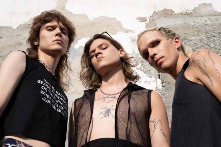 EM GUIDE: Interview w/ DiV4 from the Polish trans-femme and non-binary ...